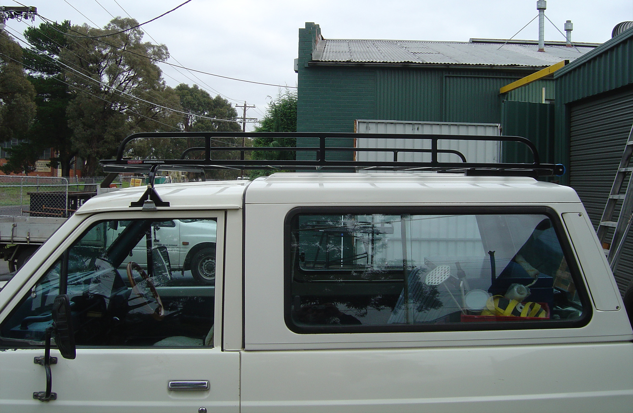 Nissan Patrol SWB Fibreglass (06/80 - 01/88) Oval Steel Platform ...